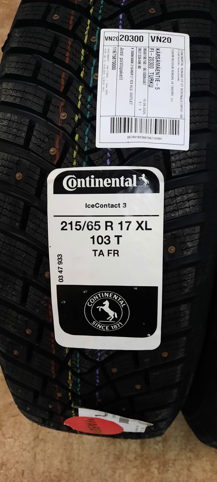 Uudet Peugeot alumiinivanteet 7x17 + 215/65R17 Continental nastarenkaat +typpi - Rengas Ja ...